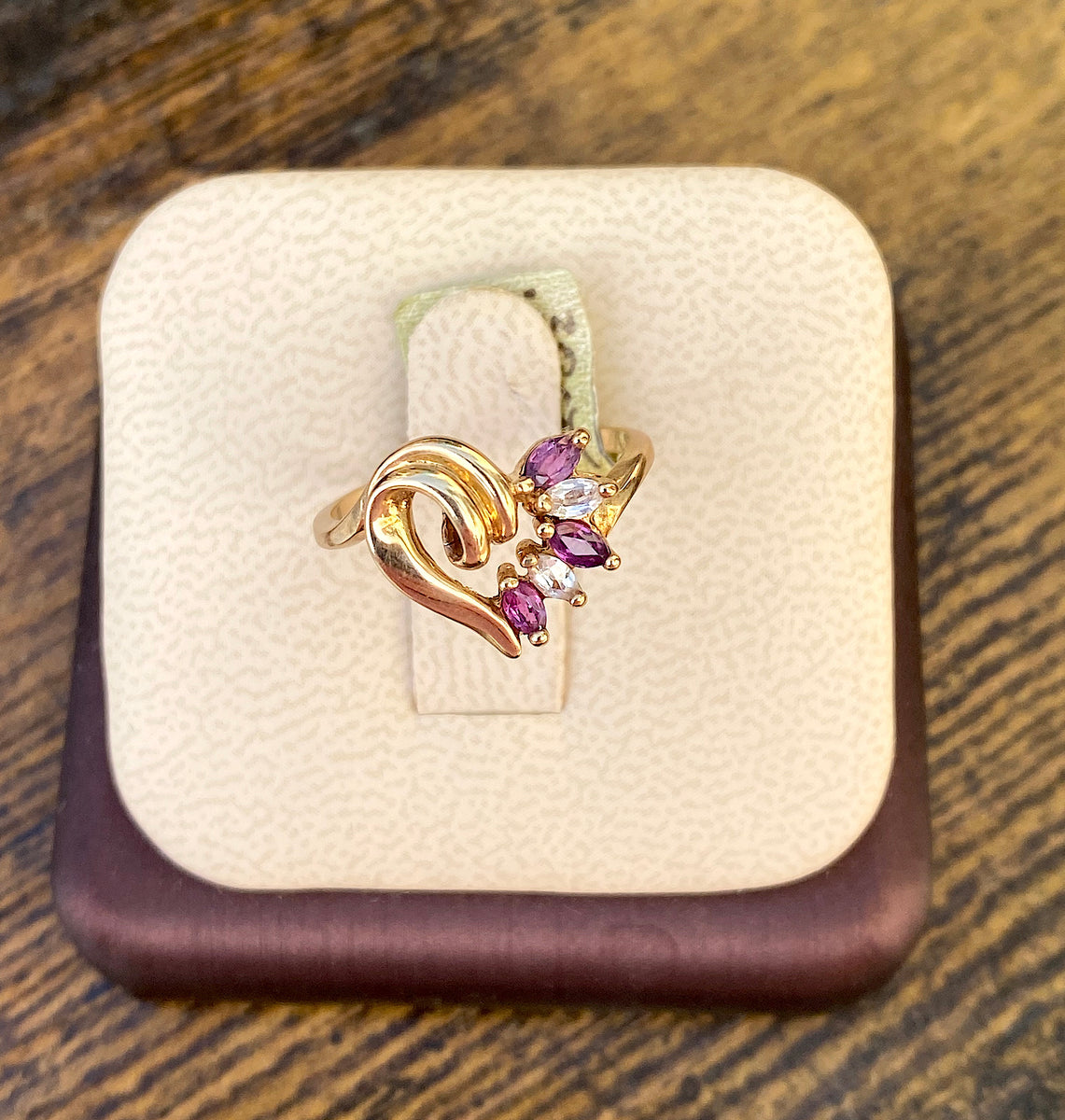 1Okt Gold Ruby & Diamond Heart Ring – Bali Gems